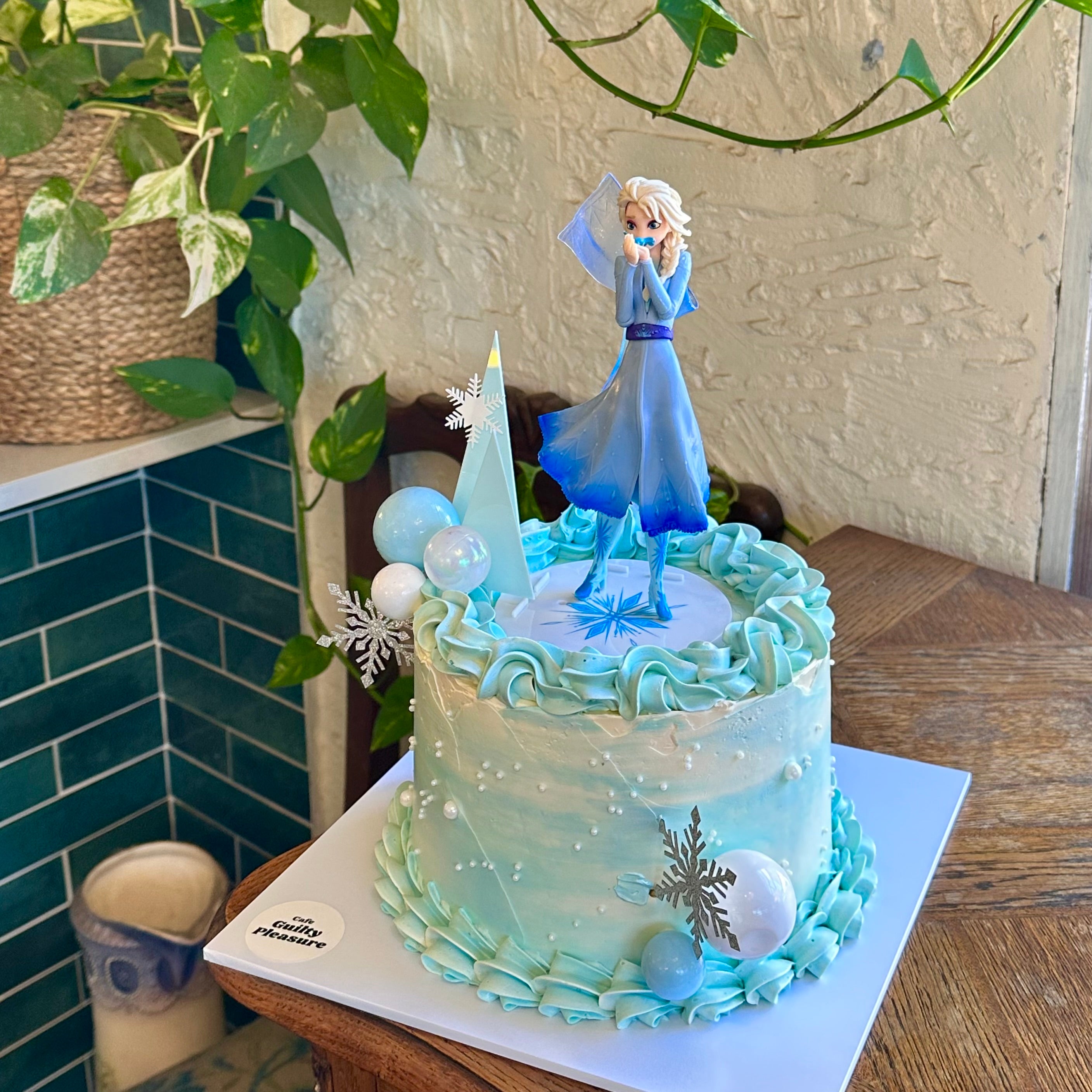 Elsa Frozen Cake (Whole) | Cafe Guilty Pleasure