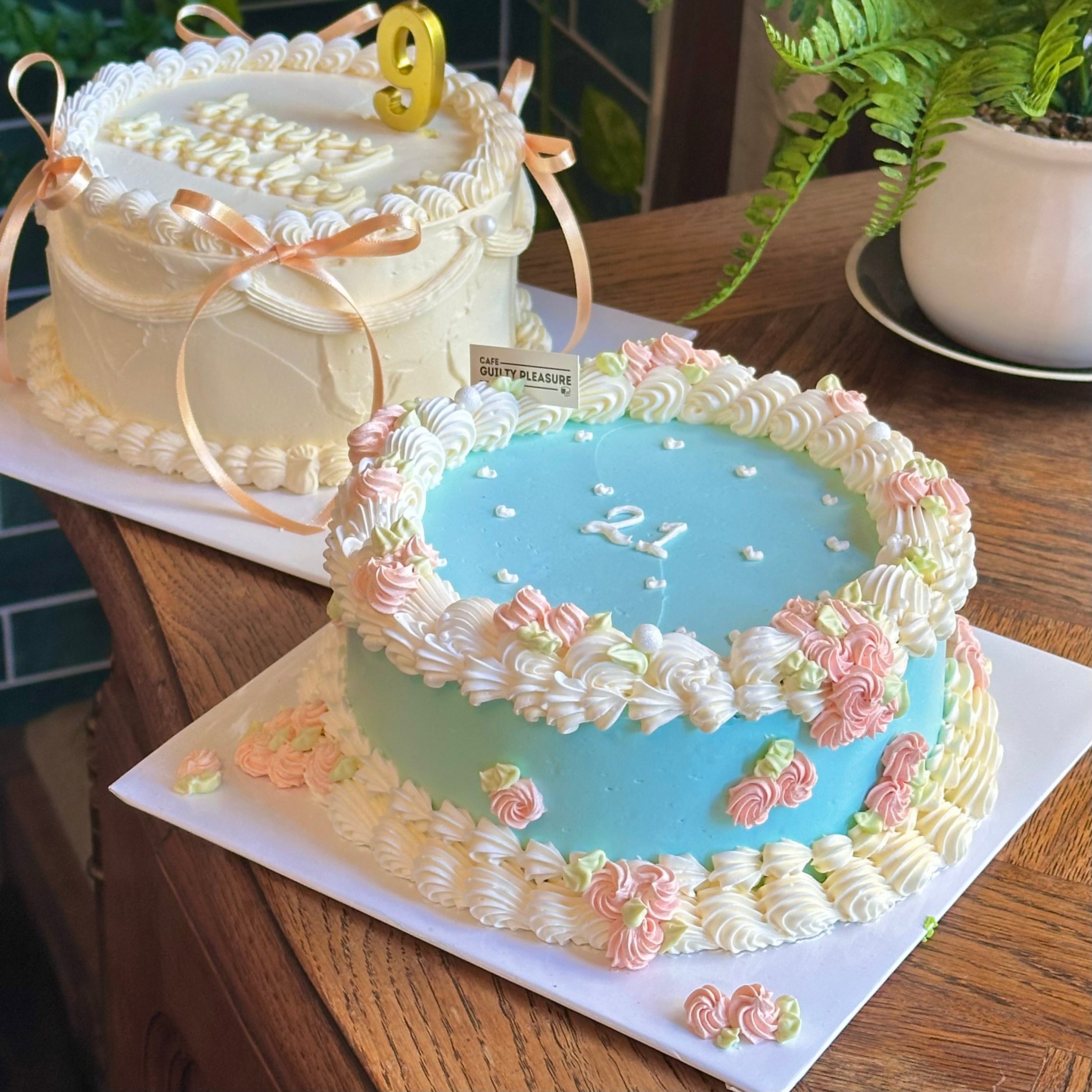 Vintage Garden Mist Cake (Whole) | Cafe Guilty Pleasure