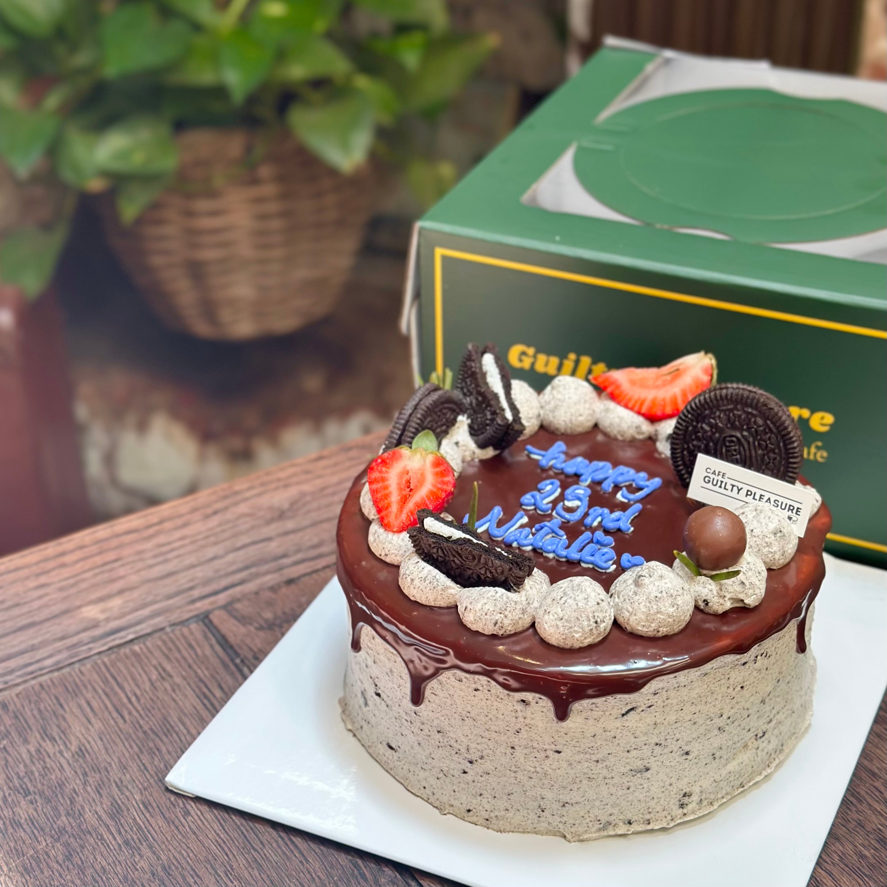 Oreo Cake (Whole) | Cafe Guilty Pleasure