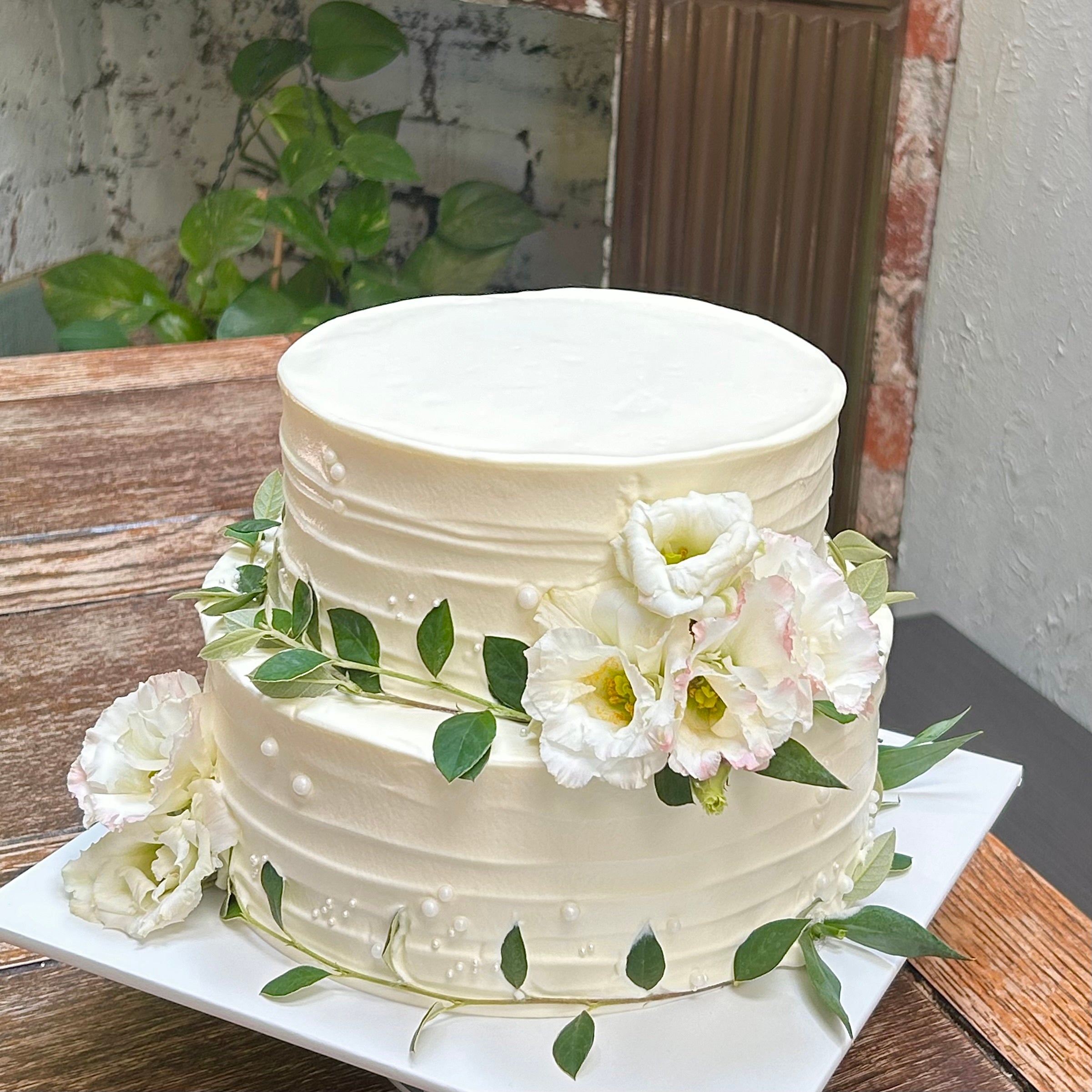 Fresh Flower Wedding Cake (Whole) | Cafe Guilty Pleasure